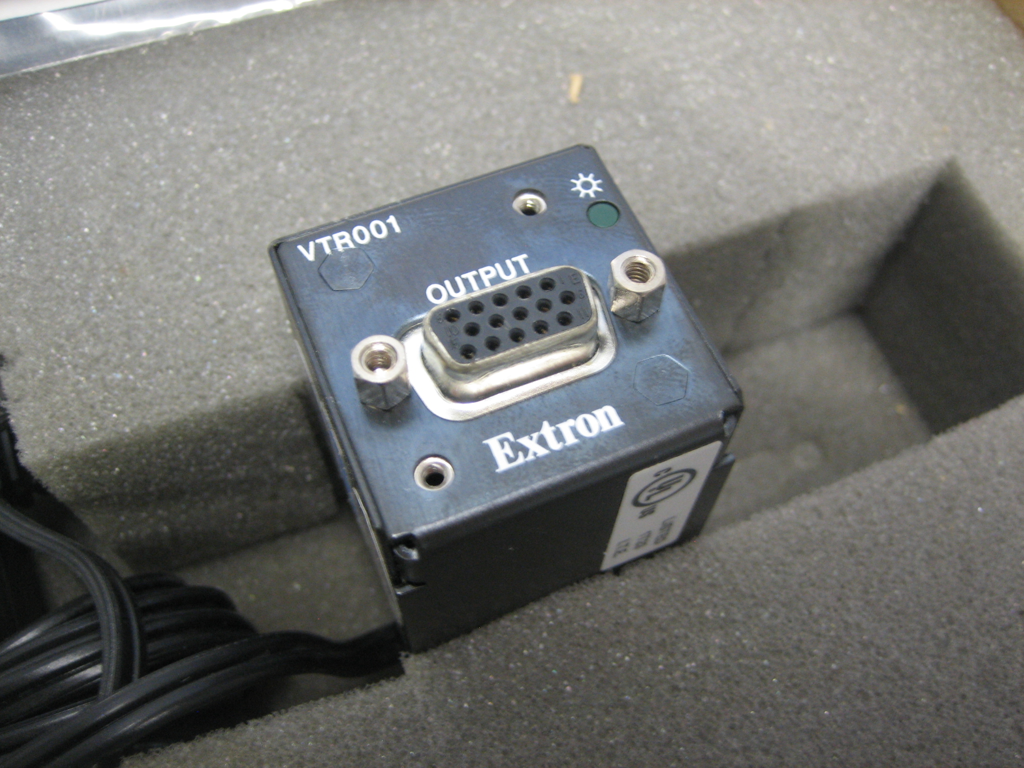 Extron VTR001 - NEW - Twisted Pair Receiver with Power Supply ...