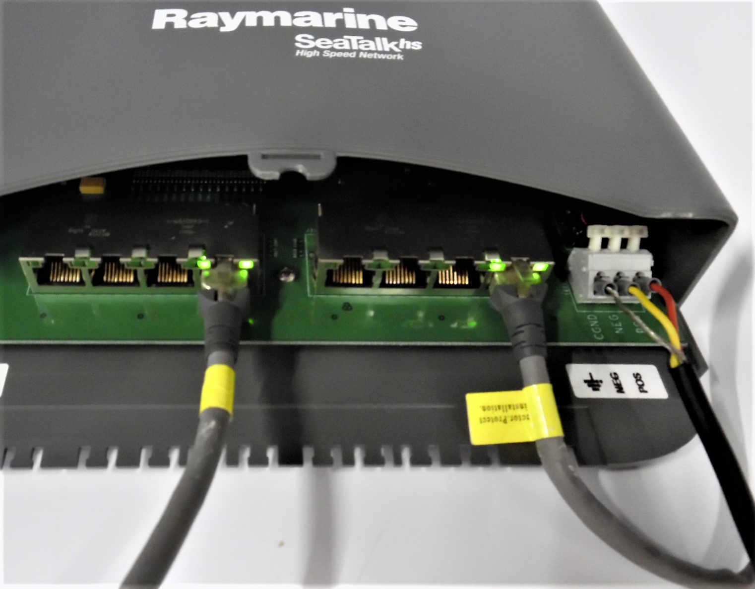 Raymarine E55058 SeaTalk HS Network Switch w/ Cover - Tested / 90 Day ...