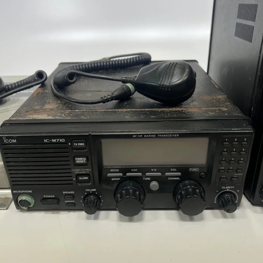 ICOM IC-M710 Single Side Band Radios w/ AT-130 Tuner HM-180 - Parts Lot - Max Marine Electronics