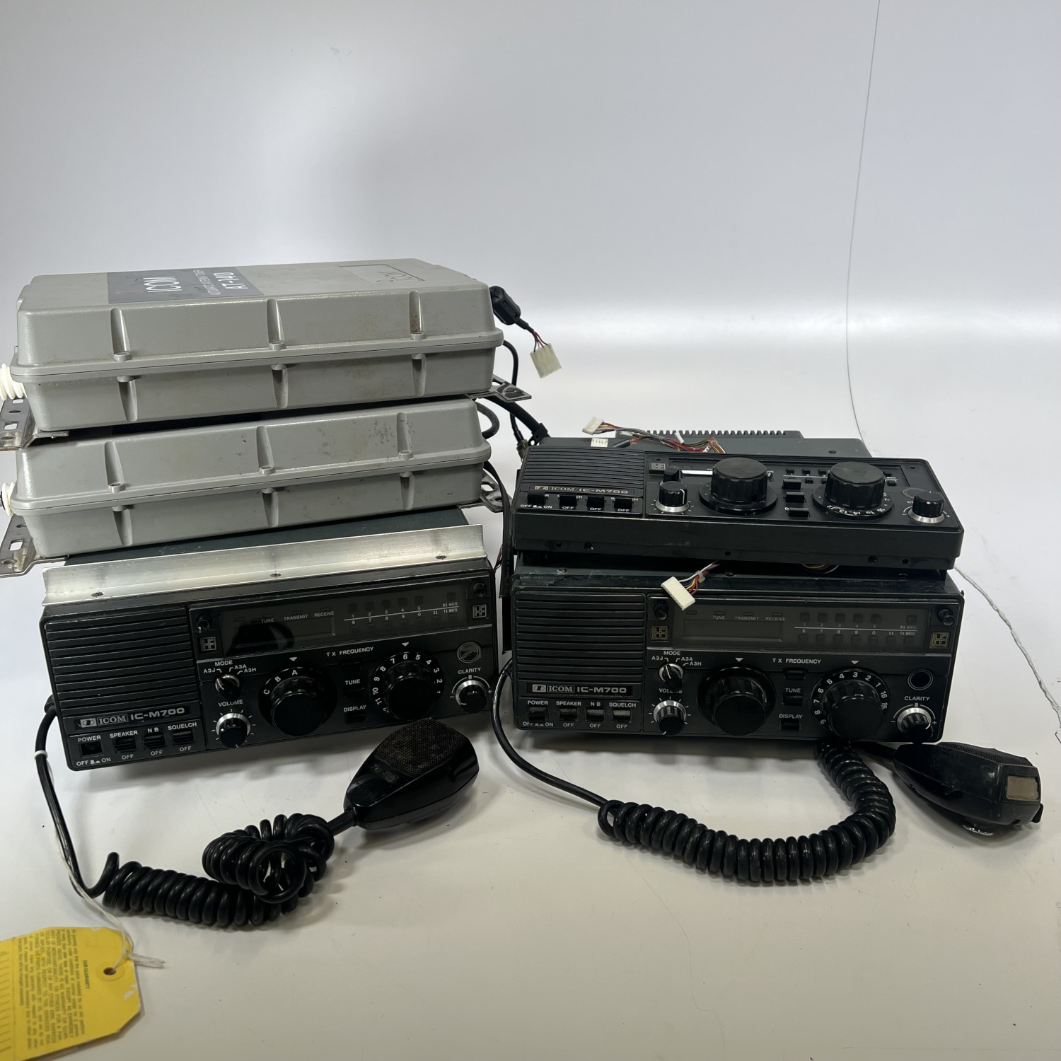 ICOM IC-M700 Single Side Band Radios w/ AT-130/140 Tuner - Parts Lot ...