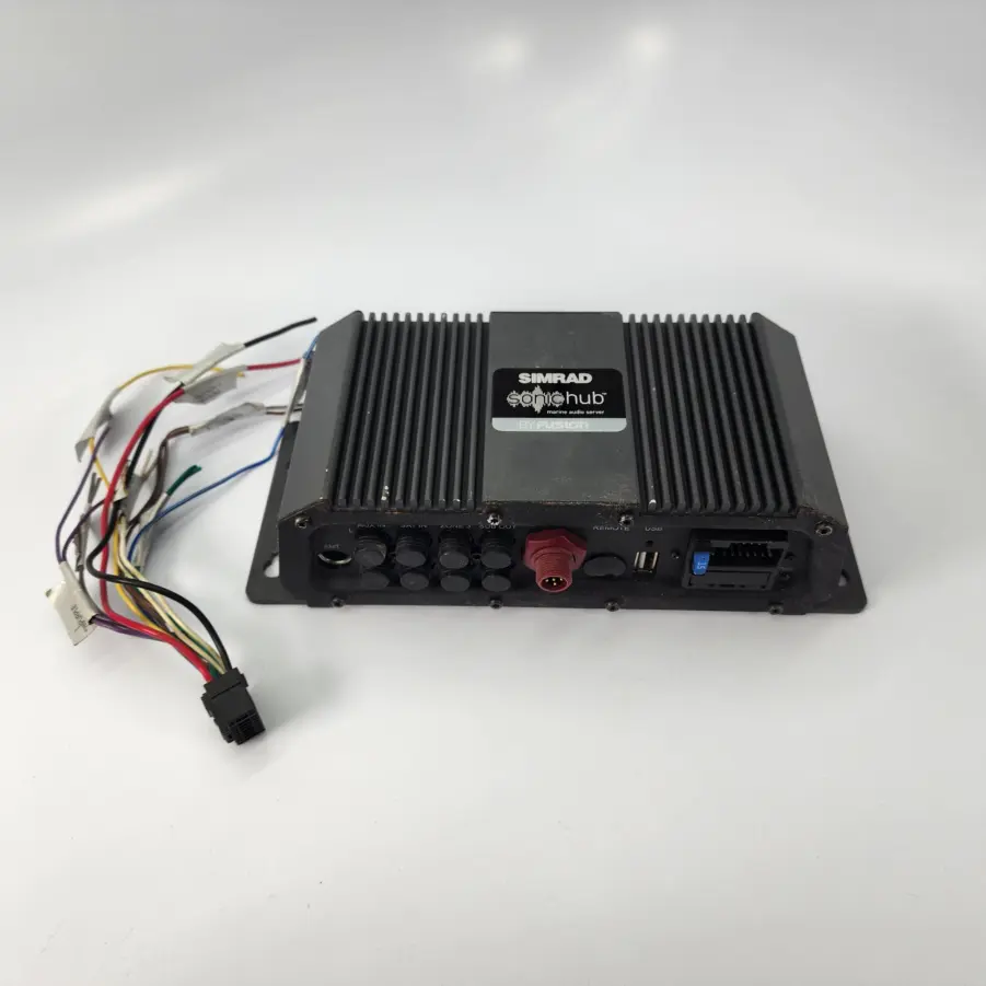 Simrad - SonicHub AM/FM USB Marine Entertainment System - Tested ...