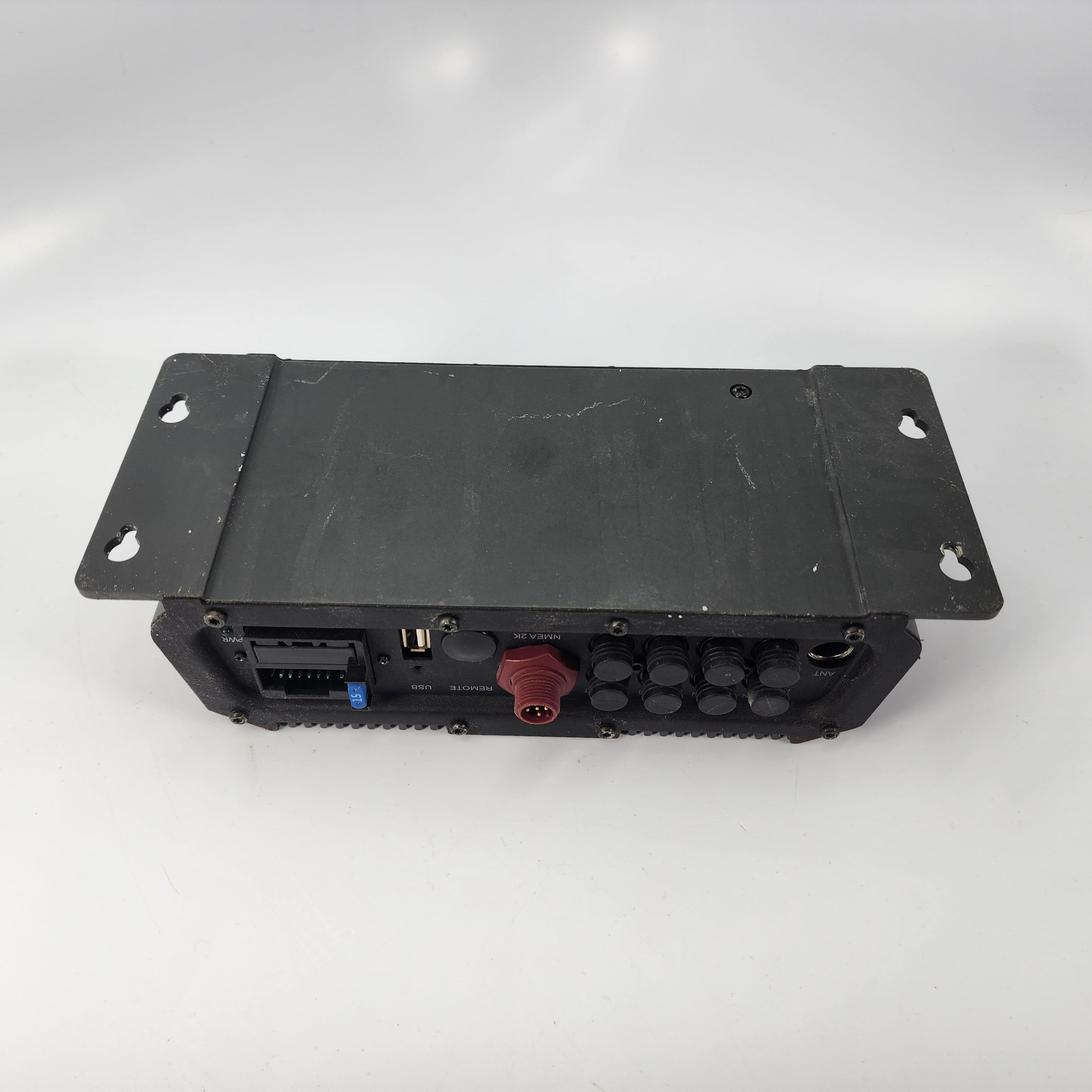 Simrad - SonicHub AM/FM USB Marine Entertainment System - Tested ...