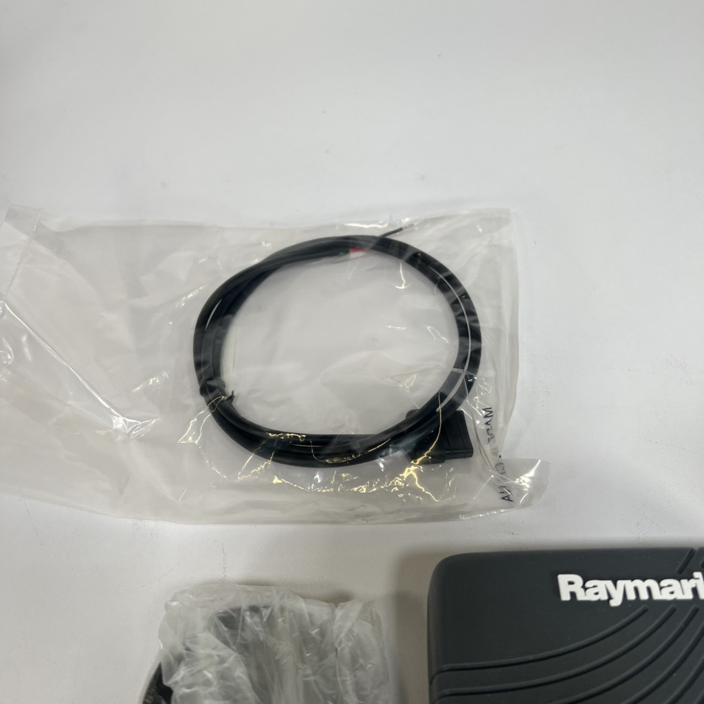 Raymarine E70066R i40 Bidata Depth Speed Instrument w/ Sun Cover ...