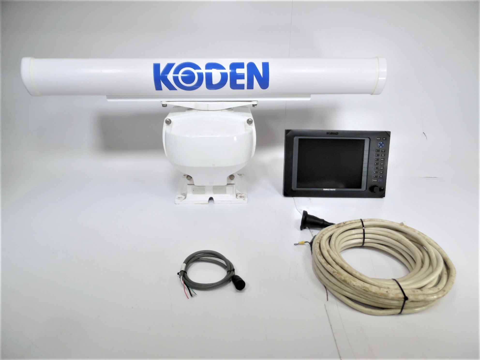 Simrad RA41C - 4KW Open Array Radar System - With Cabling + 3 Foot ...