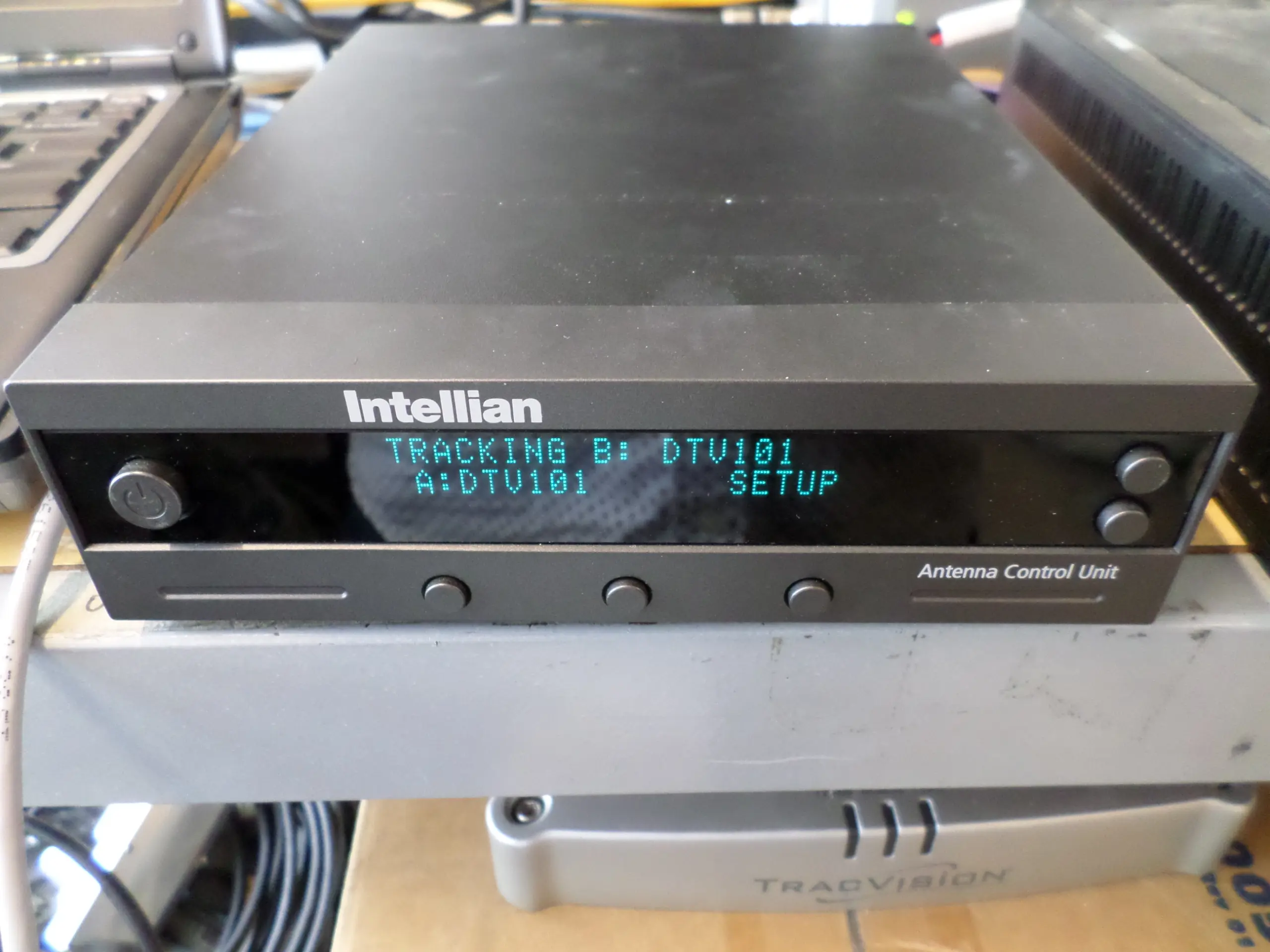 Intellian s6HD B3-631HD Complete Satellite TV system for DirectTV - Max ...