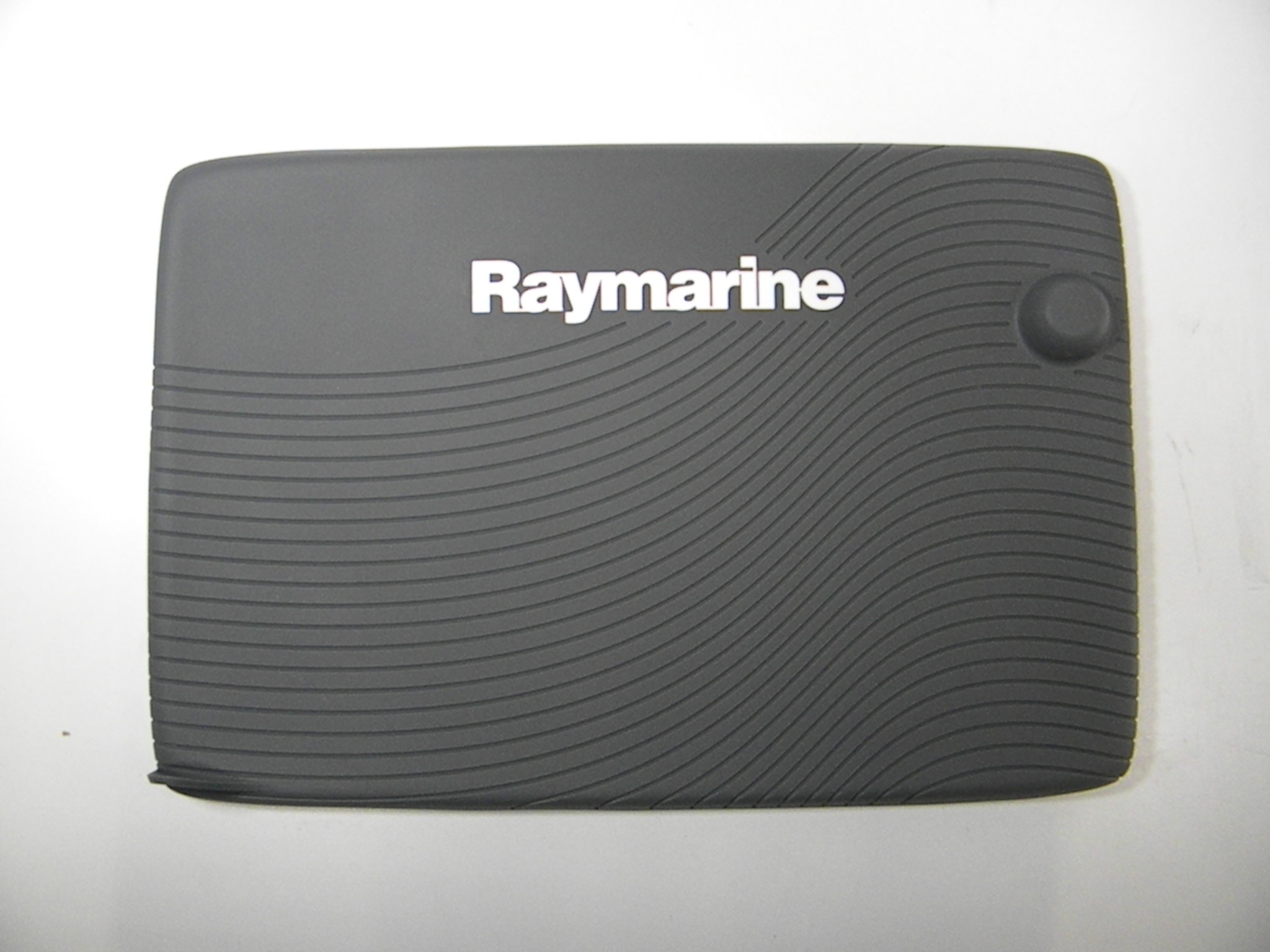 Raymarine e165 HybridTouch 15.4" MFD w/ Sun Cover - E70025 - Tested ...
