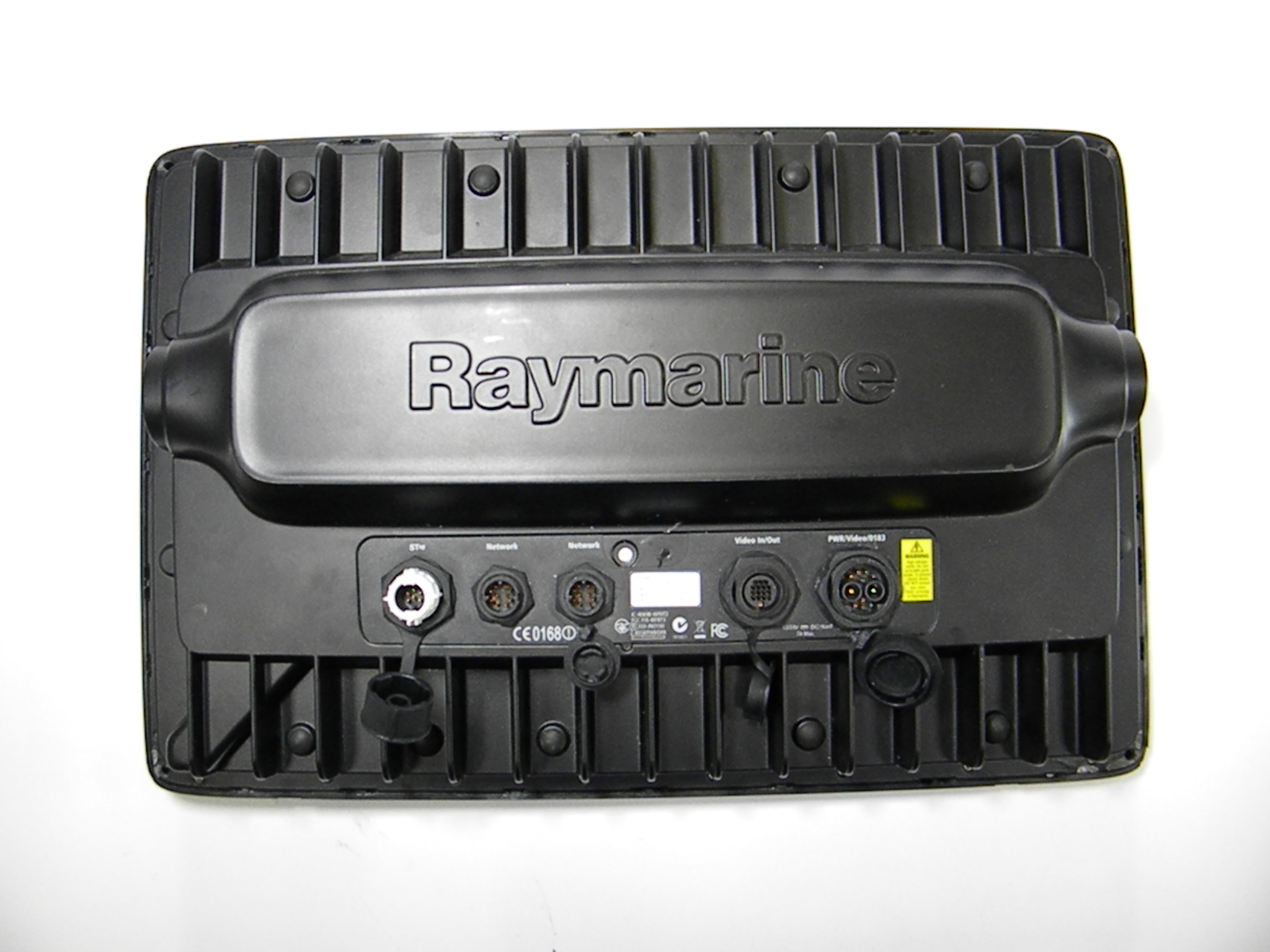 Raymarine e165 15.4" HybridTouch MFD w/Sun Cover - E70025 - Tested - 90 ...