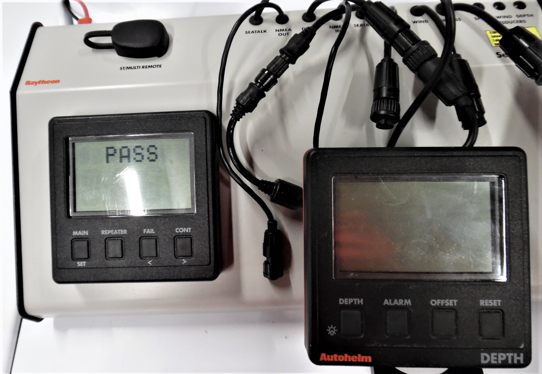 Autohelm/Raytheon ST50 - Z134 - Depth Display w/ NEW LCD Screen and Sun ...