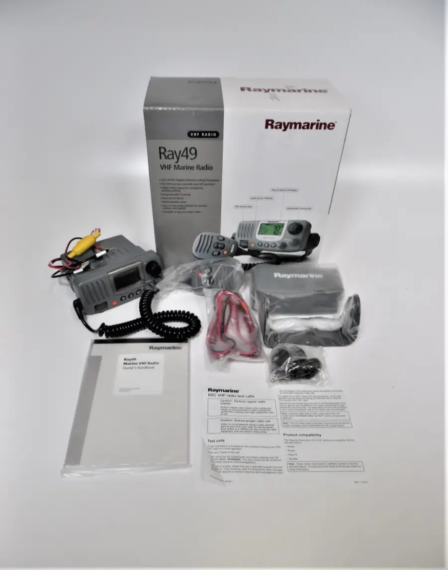 Raymarine RAY49 VHF Marine Radio w/DSC - E43034 - New Old Stock ...
