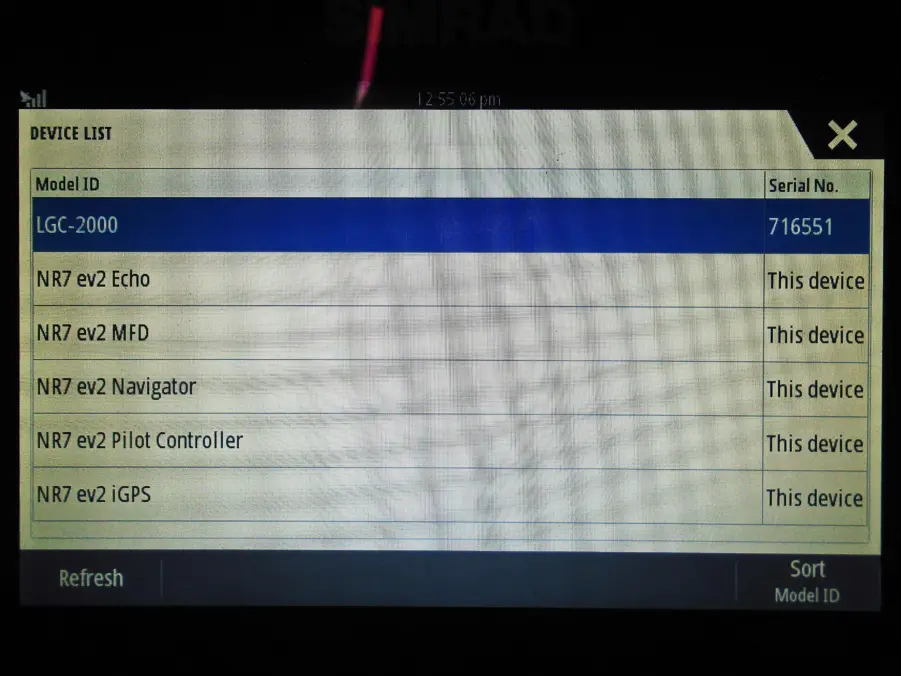 Lowrance LGC-2000 NMEA2000 GPS Antenna + Pole Base – Good Cond Tested ...