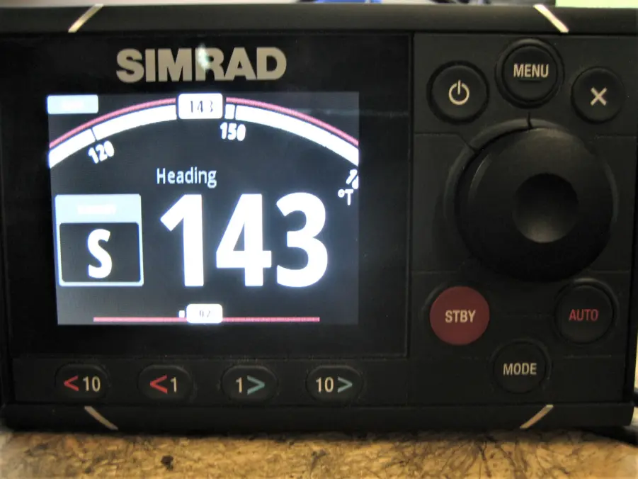 Simrad AP48 Autopilot Control Head/000-13894-001 - Max Marine Electronics