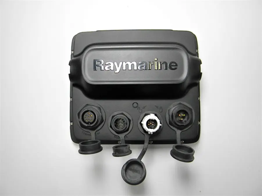 Raymarine a68 5.7" Touchscreen w/WiFi & CPT-100 Transducer Combo E70207 ...