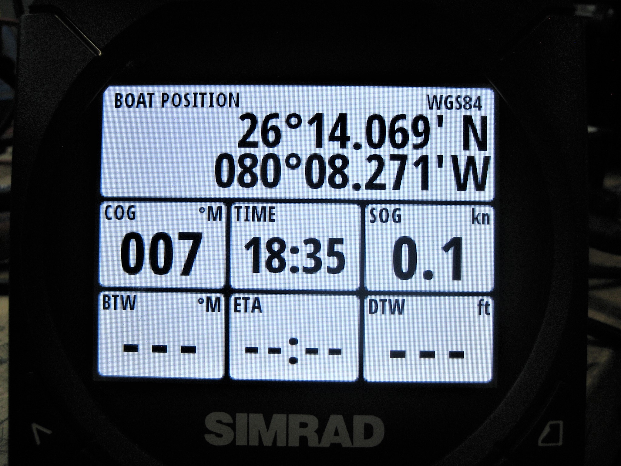 Simrad/Navico IS40 (B&G Triton) NMEA2000 Full Color Digital Instrument ...