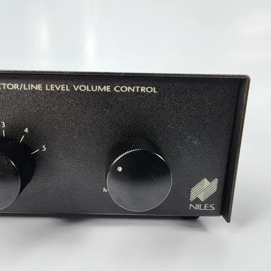 Niles SV-5 Auxiliary Selector / Line Level Volume Control Unit - Black ...