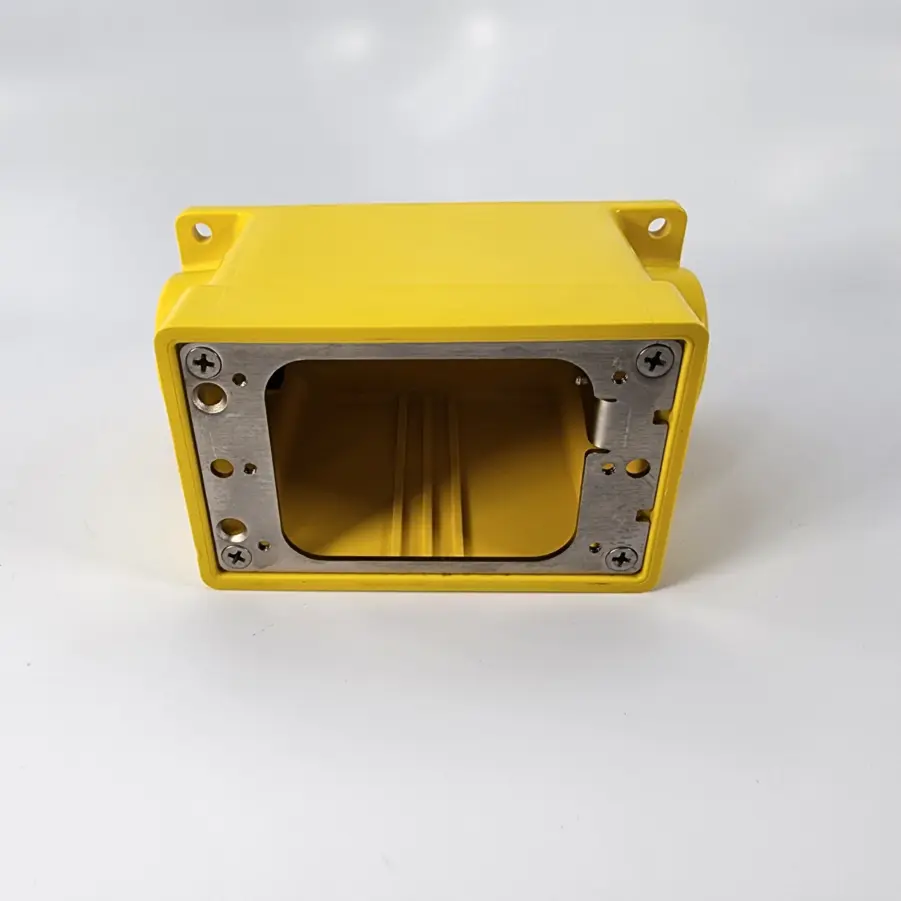 Hubbell HBL60CM83A Watertight Series FD Box 3/4" NPT IP69K Yellow - Max ...