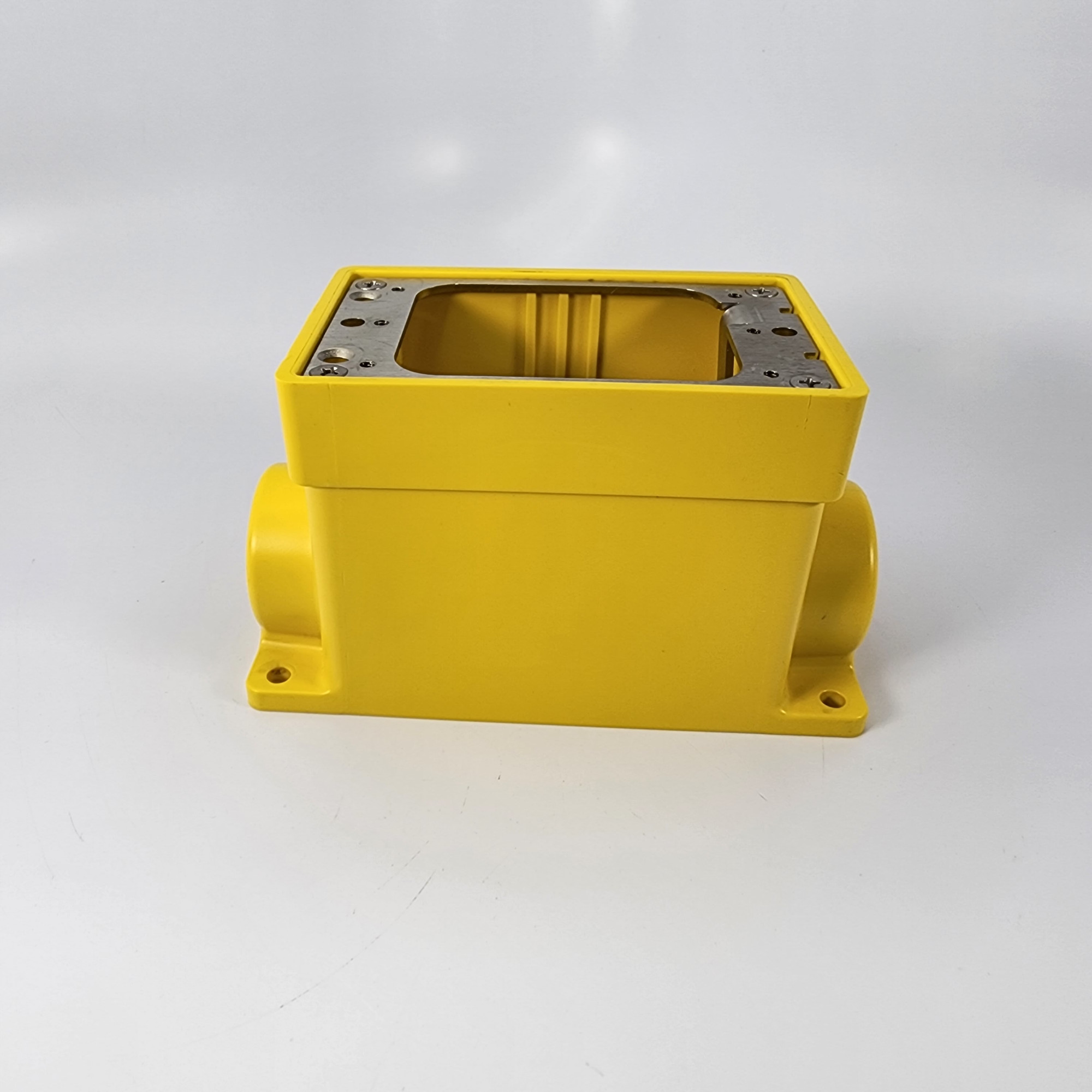 Hubbell HBL60CM83A Watertight Series FD Box 3/4" NPT IP69K Yellow - Max ...