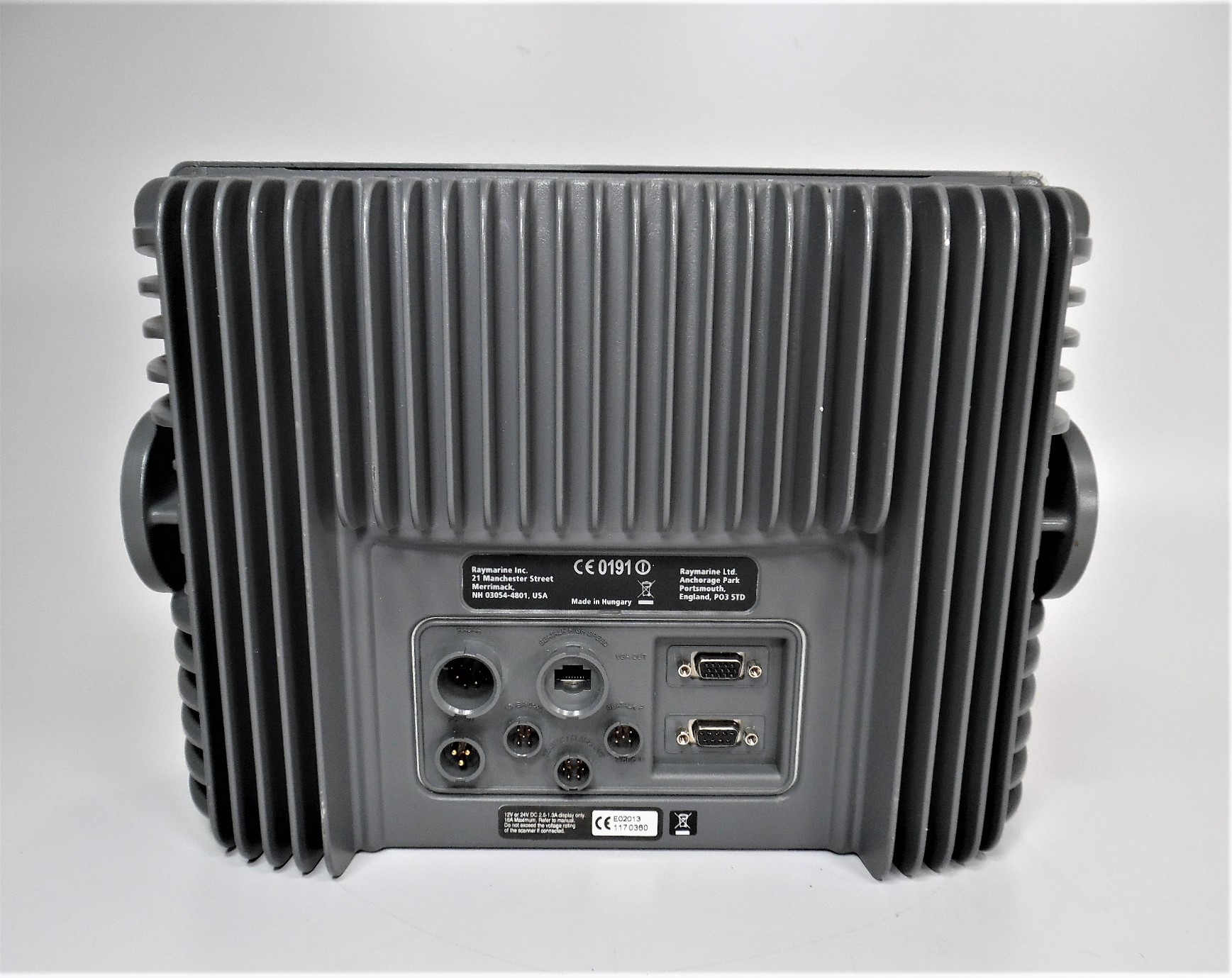 Raymarine E120 Classic Display - E02013 - w/ Bezel & Sun Cover ~ TESTED ...
