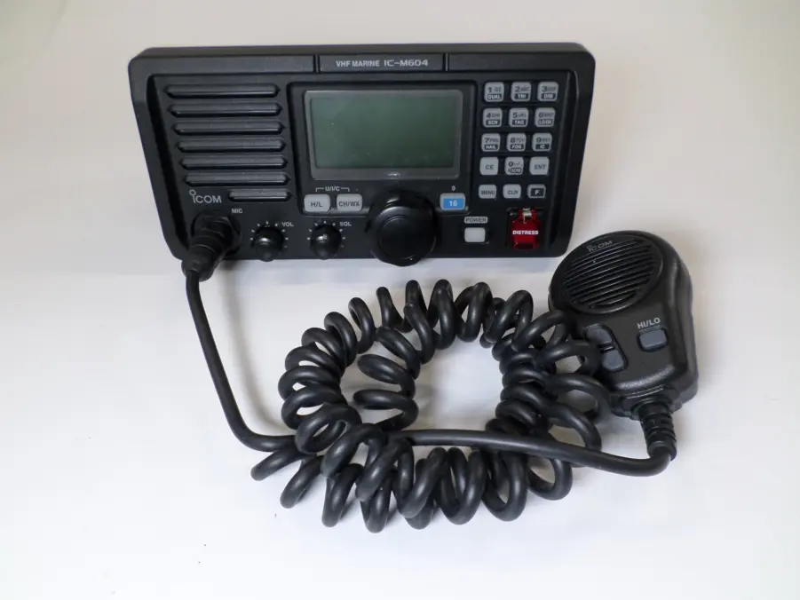 Icom IC-M604 VHF with Mic - Fully tested - No MMSI Set! - Max Marine ...
