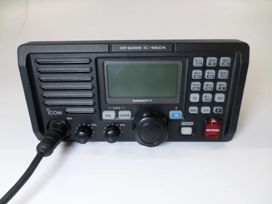 Icom IC-M604 VHF with Mic - Fully tested - No MMSI Set! - Max Marine ...