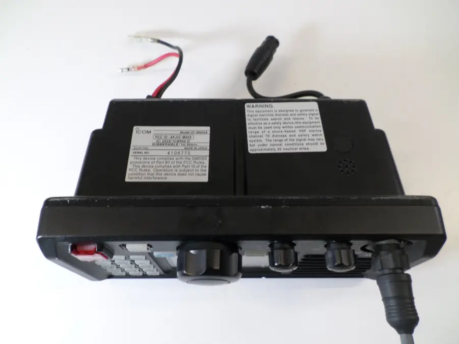 Icom IC-M604 VHF with HM-126 Mic - Fully Tested - No MMSI Set! - Max ...