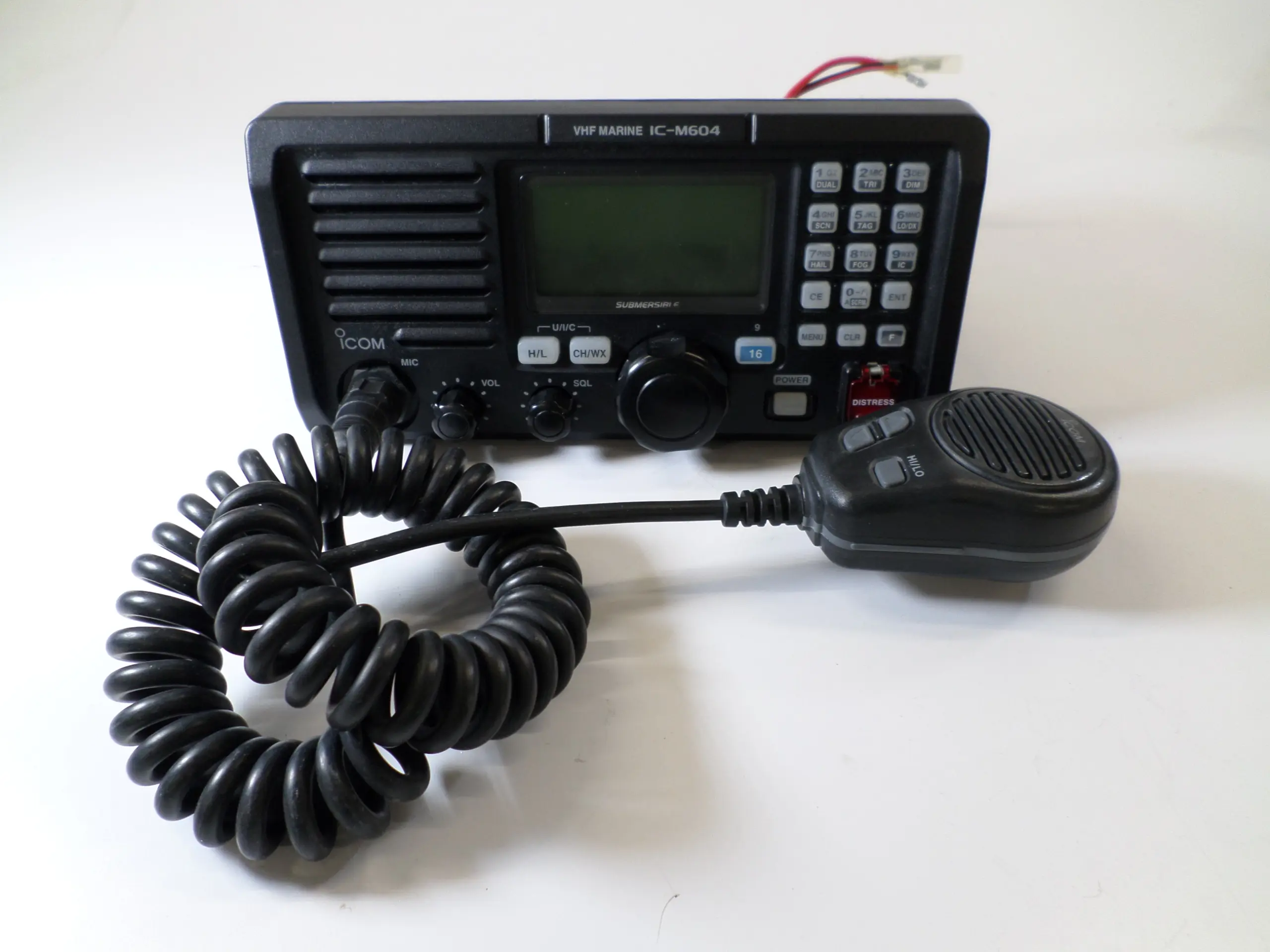 Icom IC-M604 VHF with HM-126RB Mic - Max Marine Electronics