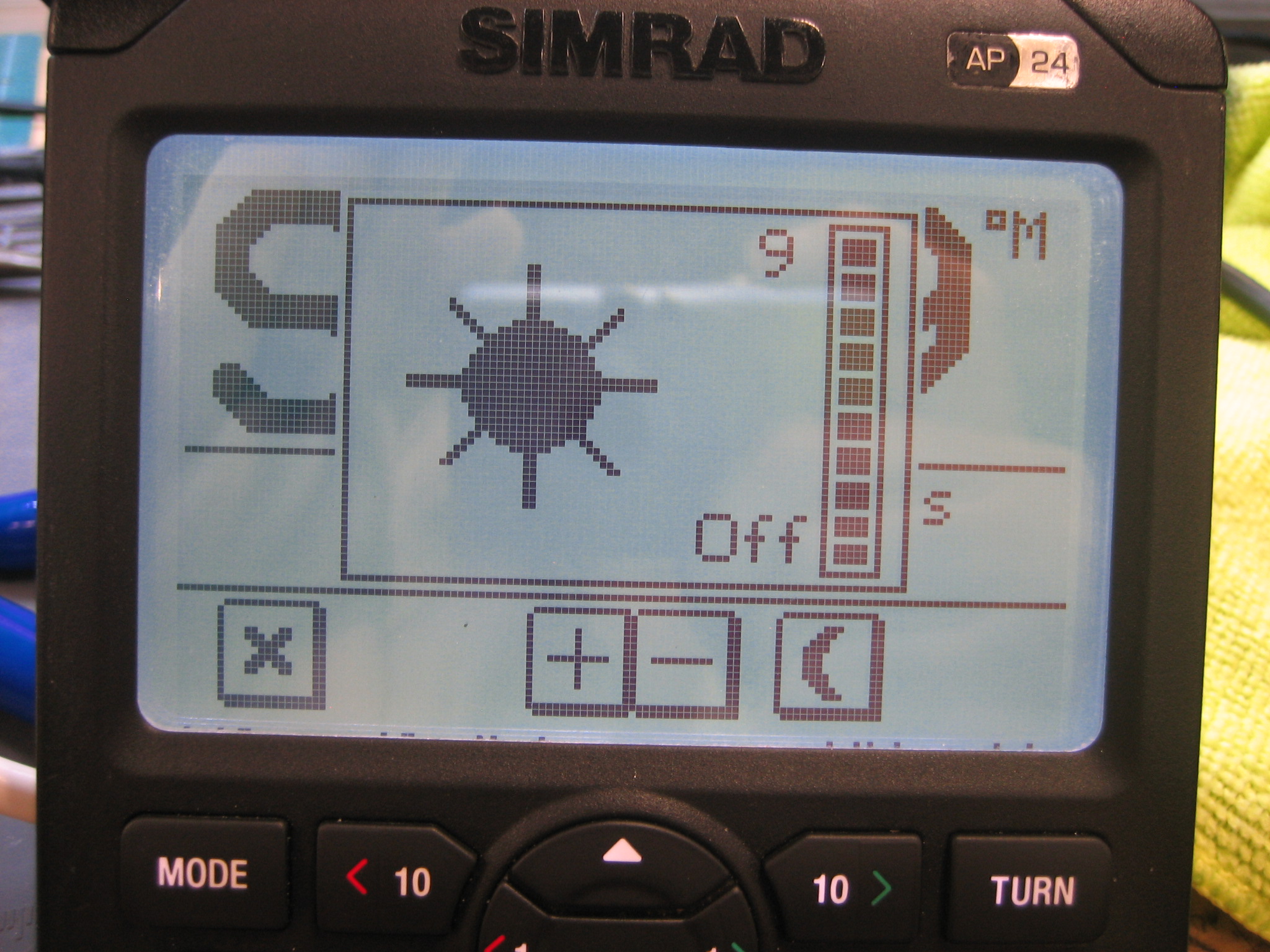 Simrad-Ap24-Autopilot Control Head-22096614-Standalone - Max Marine ...