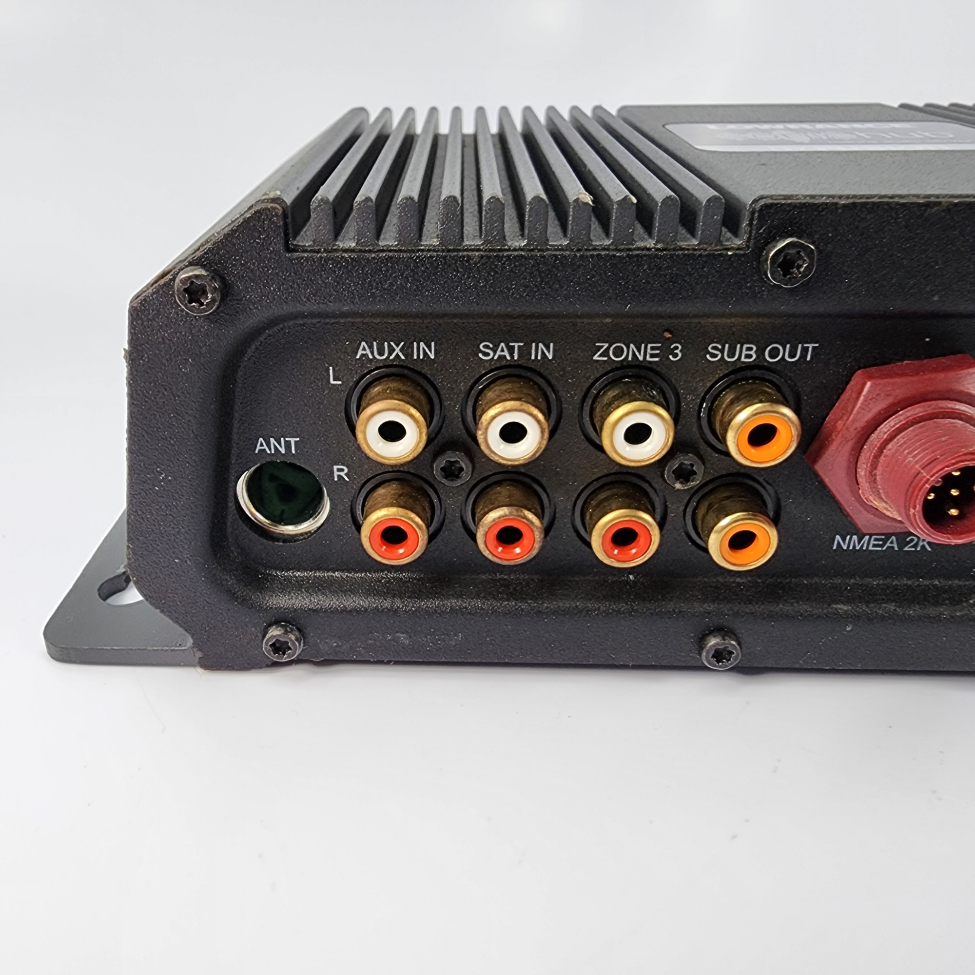 Simrad/Lowrance SonicHub AM/FM USB Marine Entertainment System - Tested ...