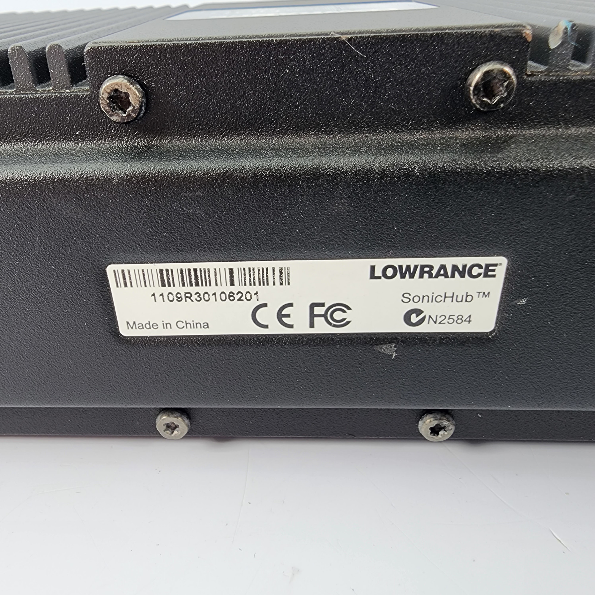 Simrad/Lowrance SonicHub AM/FM USB Marine Entertainment System - Tested ...