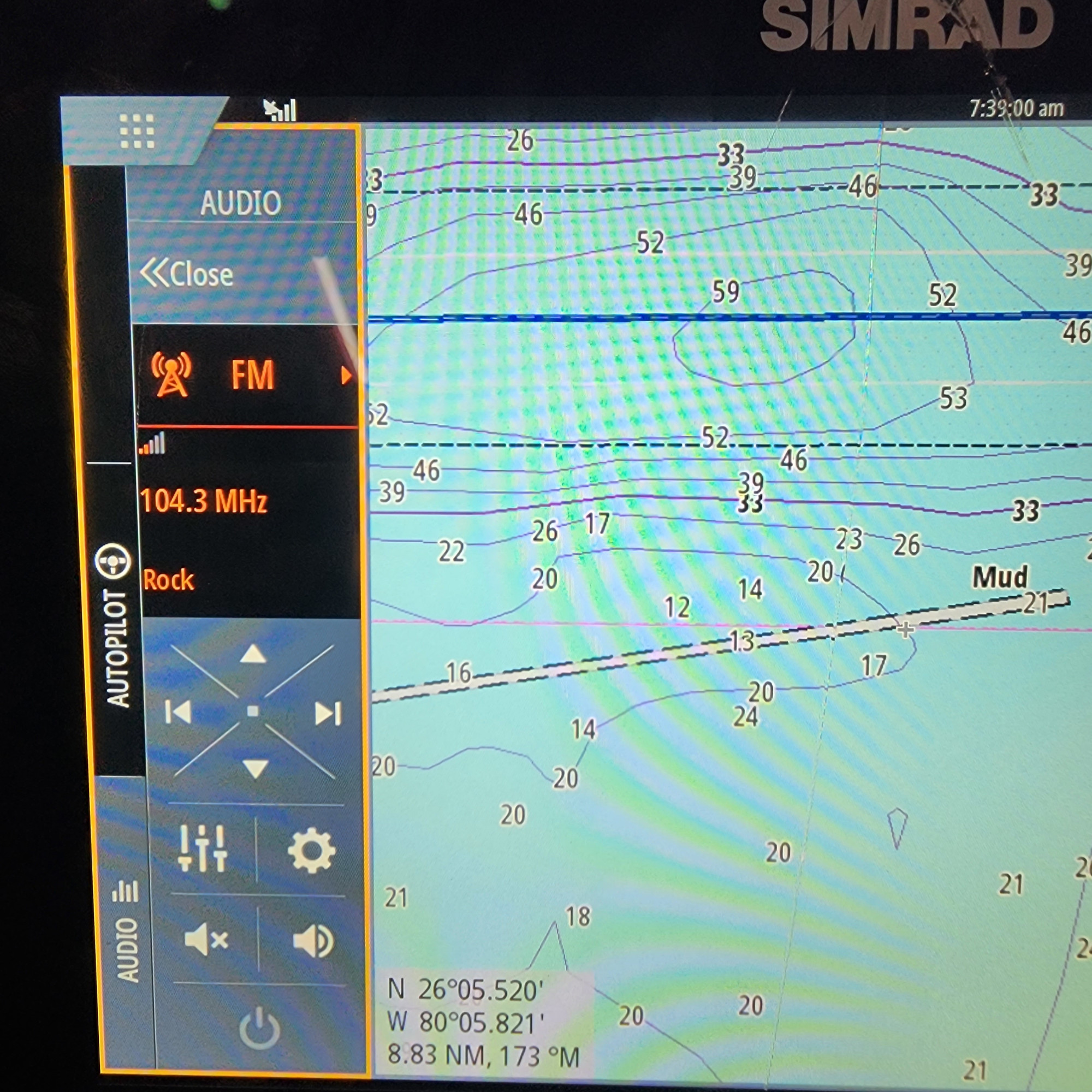 Simrad/Lowrance SonicHub AM/FM USB Marine Entertainment System - Tested ...