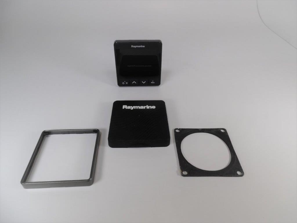 Raymarine i70s Instrument Display w/ Suncover + Assoceries – E70327 – w ...