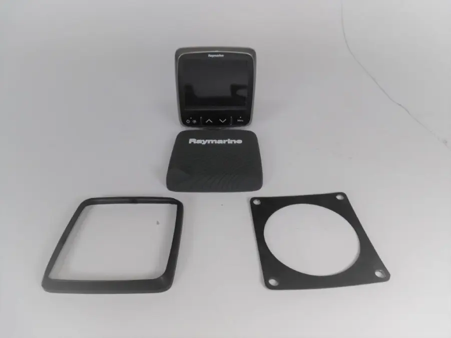 Raymarine i70 Instrument Display w/ Suncover + Assoceries – E22172 – w ...