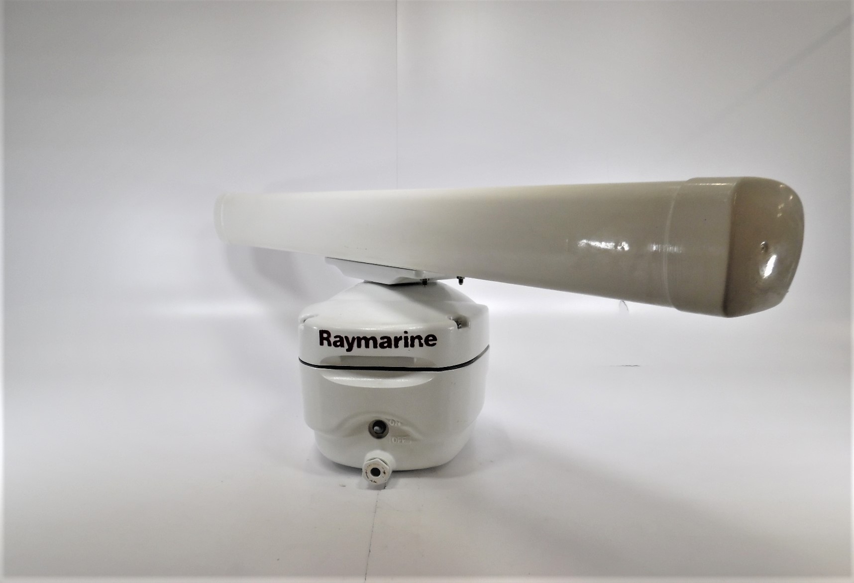 Raymarine 4kW Open Array Radar System for C&E Classic ~ M92654-S Tested ...