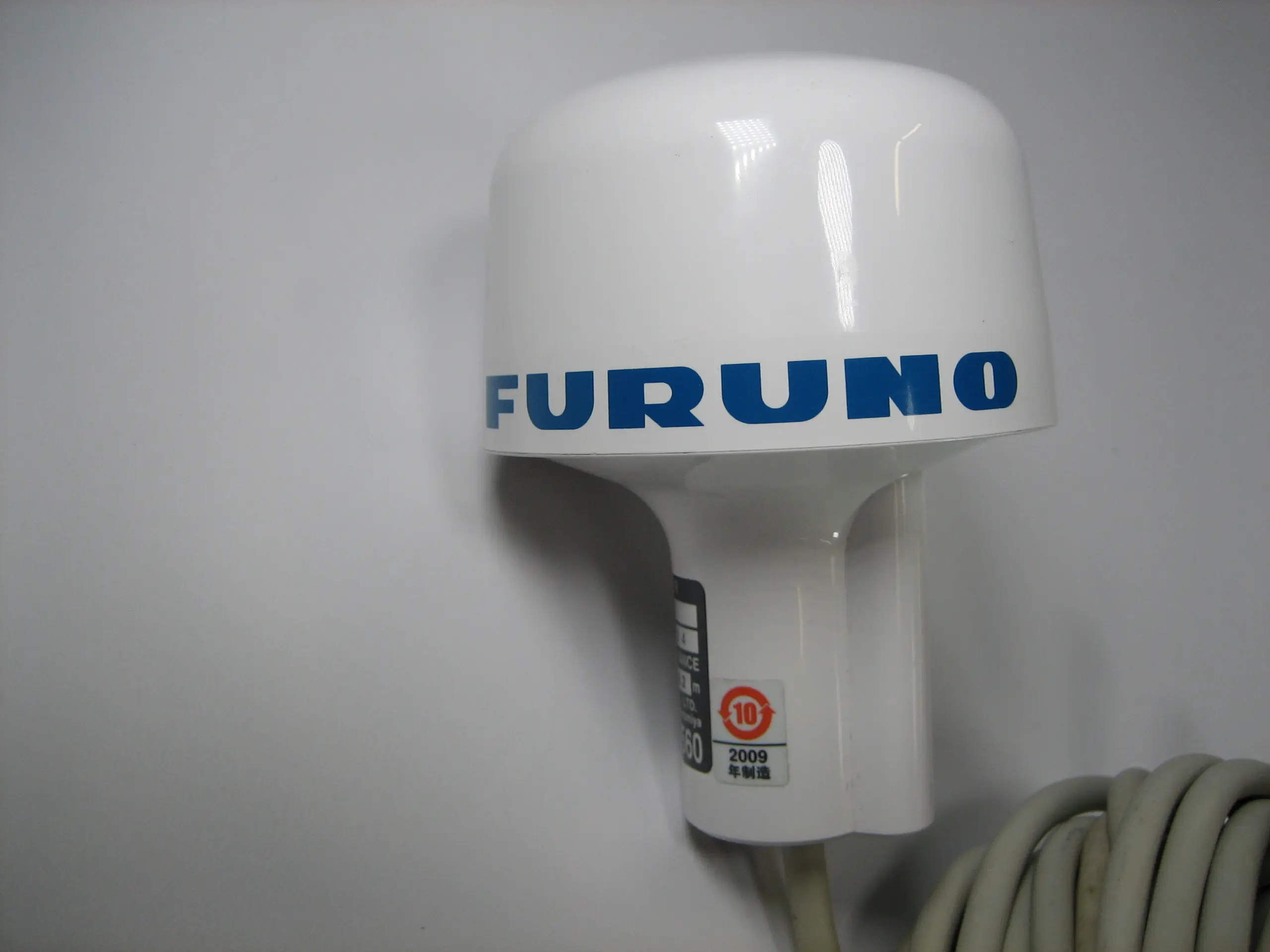 Furuno GP-320B GPS ANTENNA FOR Navnet VX1 VX2 3D ~ TESTED! - Max Marine ...