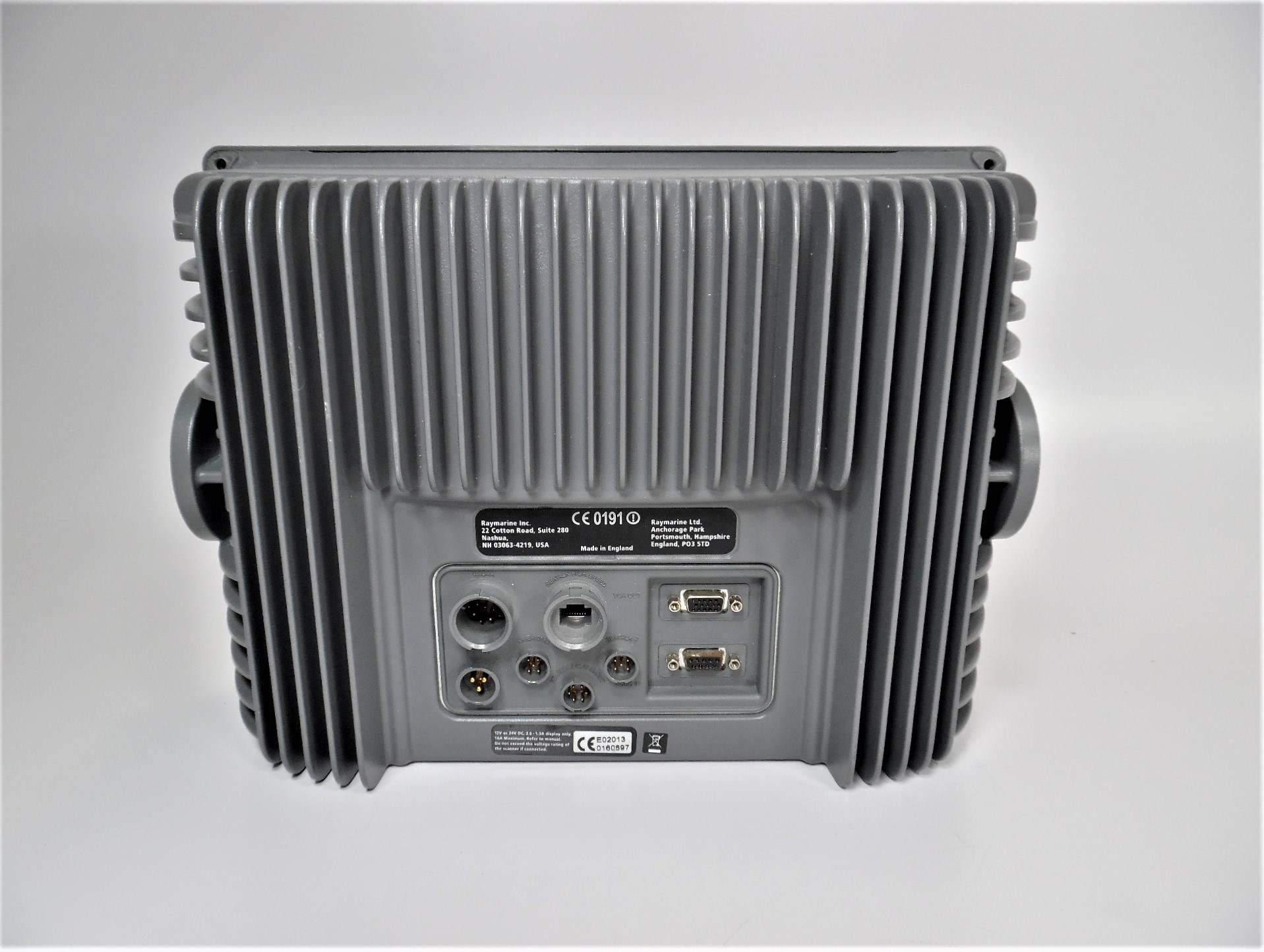Raymarine E120 Classic Display - E02013 - w/ Bezel & Sun Cover ~ GREAT ...
