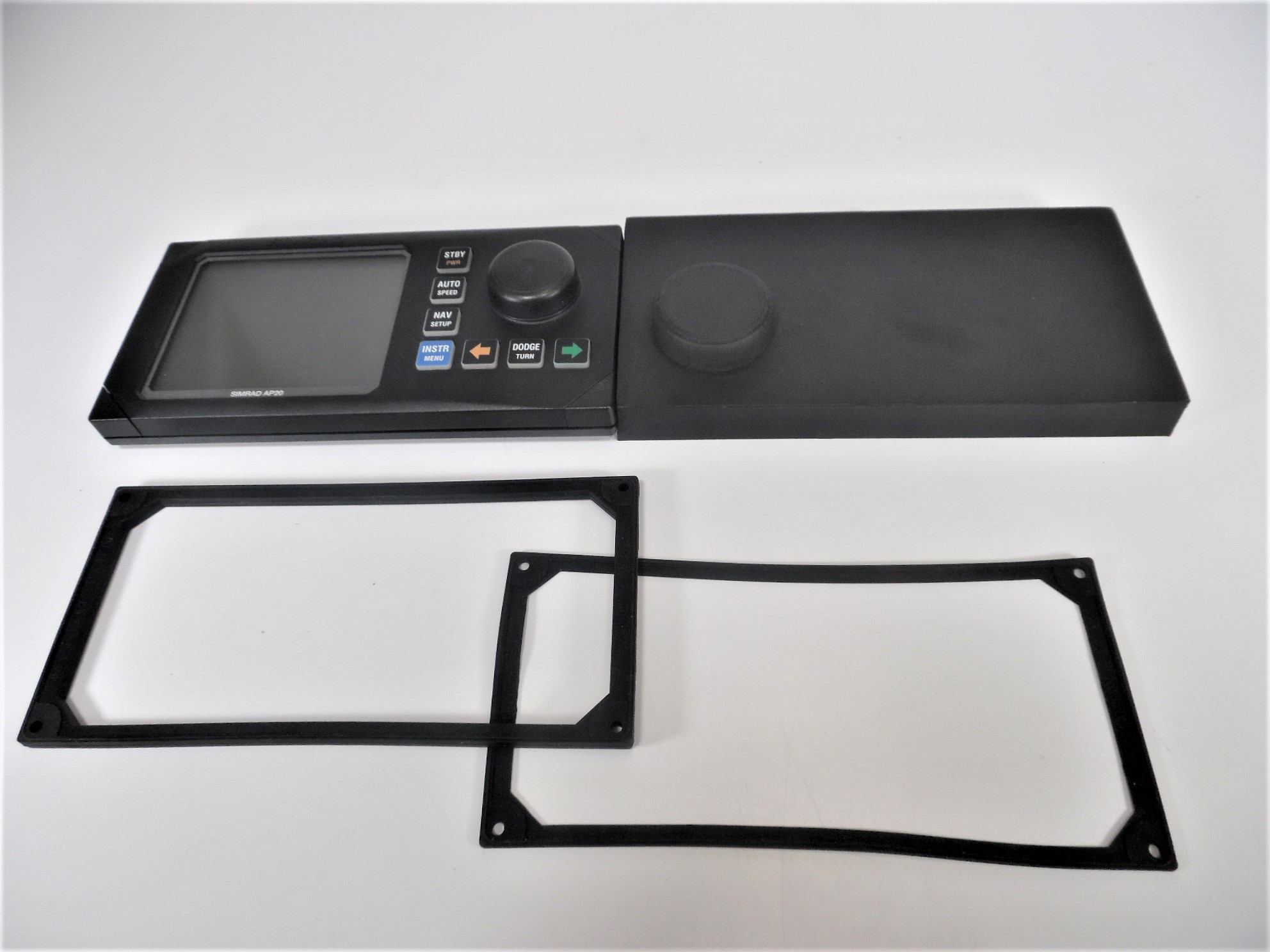 Simrad AP20 Autopilot Control Head-22084594 - Max Marine Electronics
