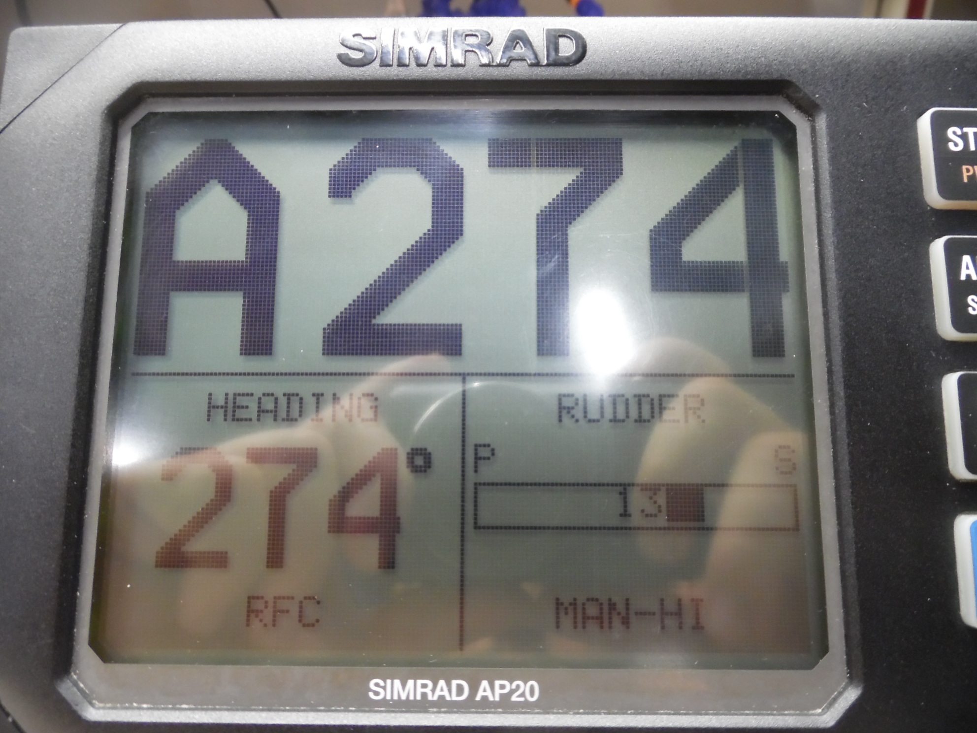 Simrad AP20 Autopilot Control Head-22084594 - Max Marine Electronics