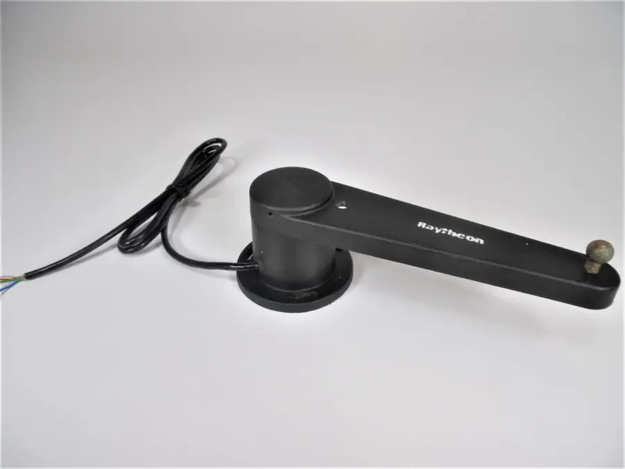 Raymarine Raytheon Autopilot Rudder Feedback Sensor/M81105/3ft. Cable ...