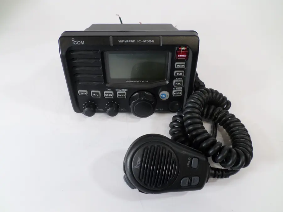 Icom IC-M504 VHF Marine Radio w/ HM-126RB Mic - Fully Tested - Max ...