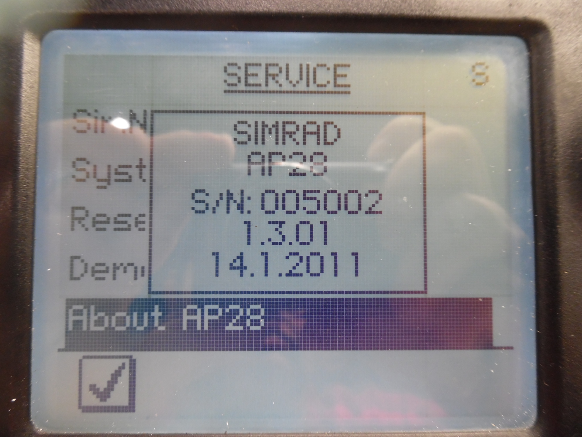 Simrad Ap28 Autopilot Control Head-22096622 - Max Marine Electronics