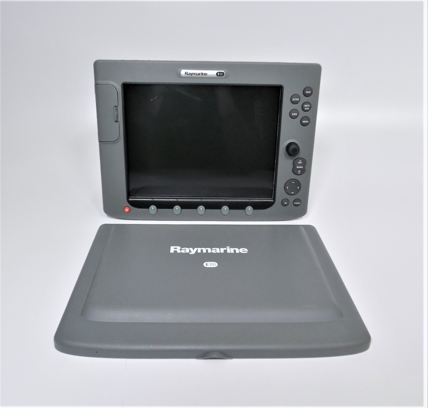 Raymarine E120 Classic Display w/ Bezel + Sun Cover - E02013 - GREAT ...