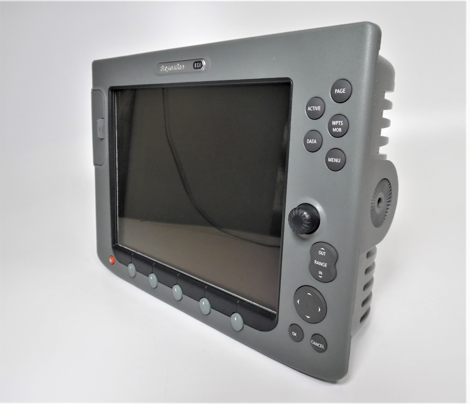 Raymarine E120 Classic Display w/ Bezel + Sun Cover - E02013 - GREAT ...