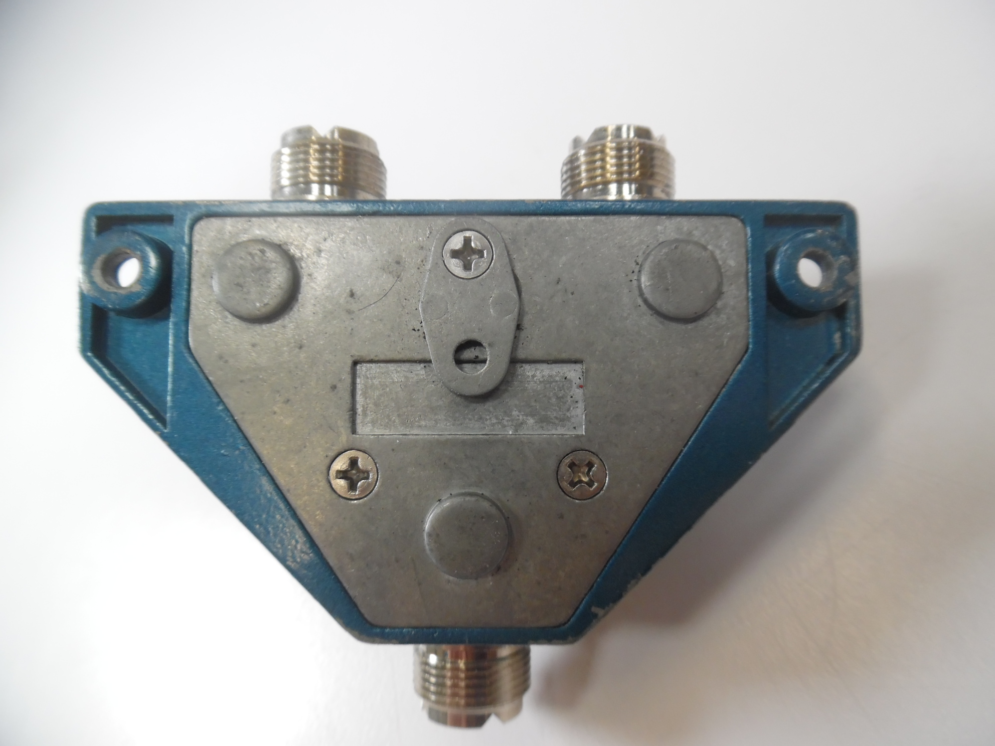 Jetstream 2-Position Coax Switch for VHF Radios Antennas - 50 Ohm - SO ...