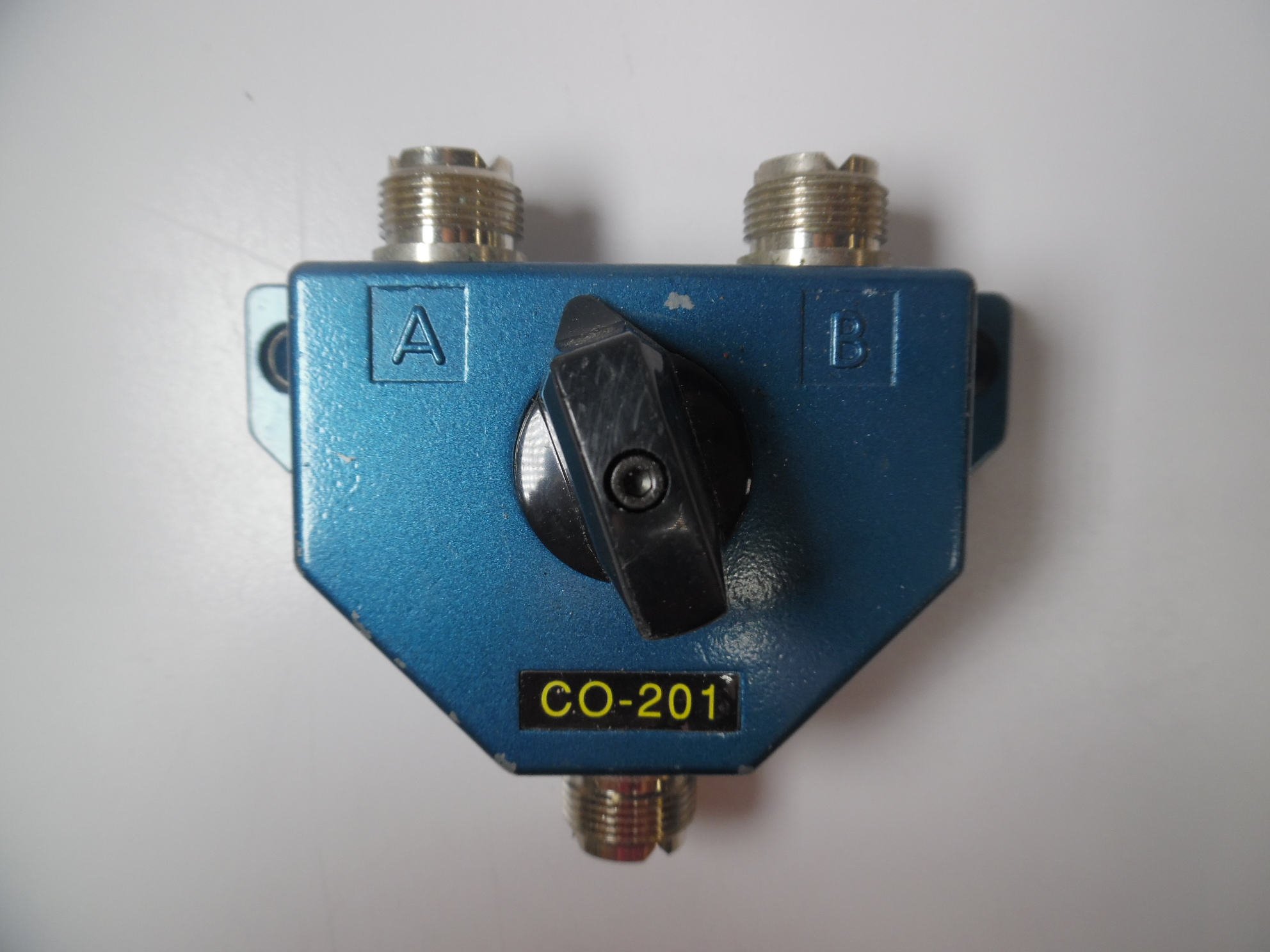 Jetstream 2-Position Coax Switch for VHF Radios Antennas - 50 Ohm - SO ...