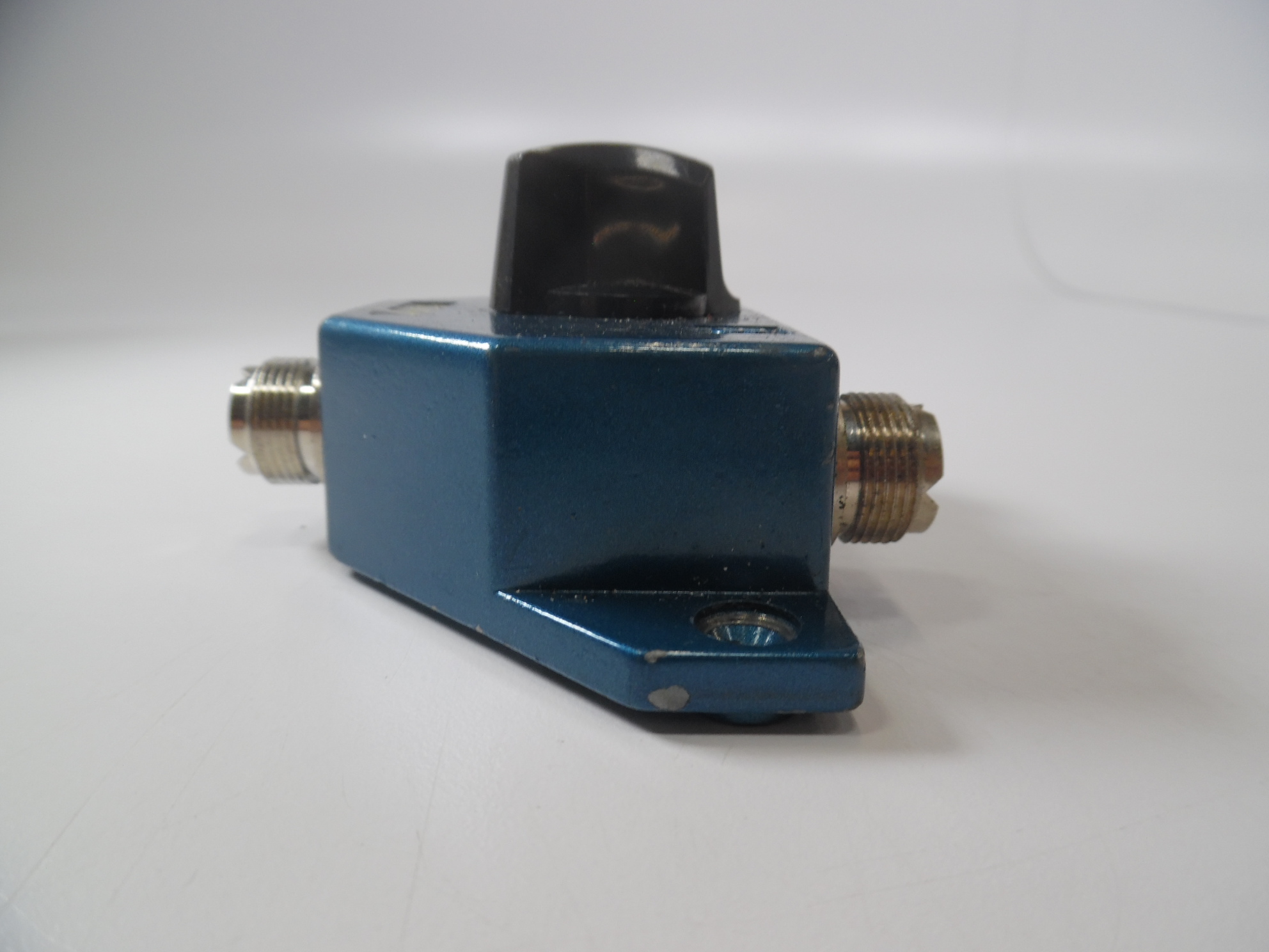 Jetstream 2-Position Coax Switch for VHF Radios Antennas - 50 Ohm - SO ...