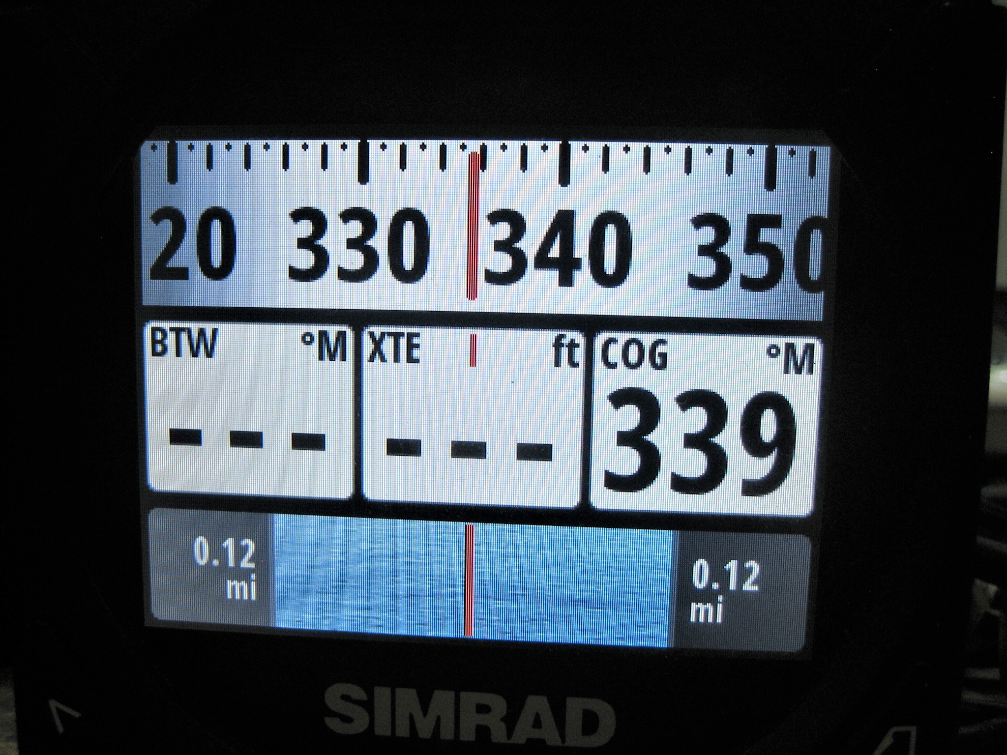 Simrad/Navico IS40 (B&G Triton) NMEA2000 Full Color Digital Instrument ...