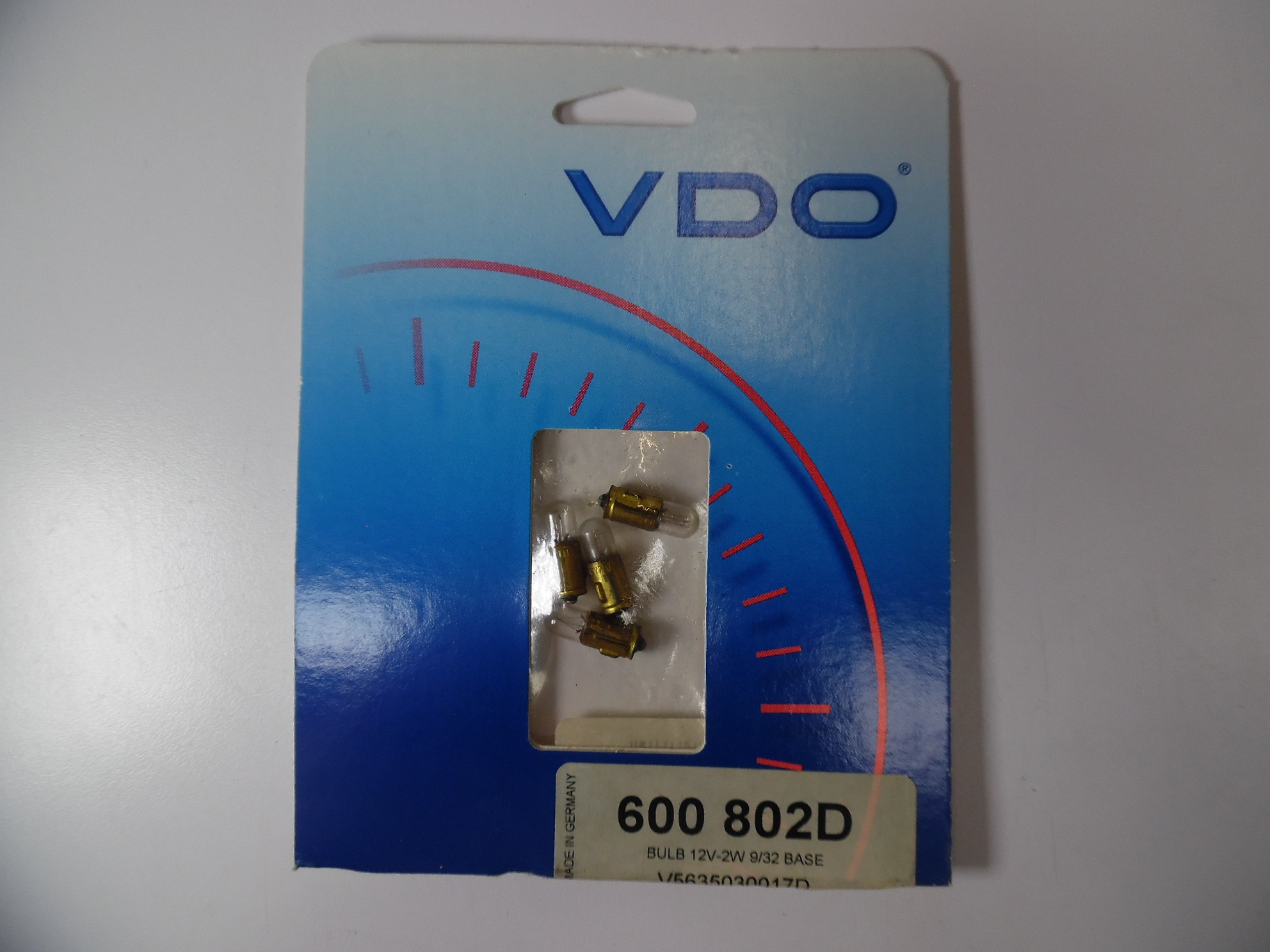 VDO OEM Genuine 600 802D Bulbs - Lot of 4 12v-2w 9/32 Base - *NEW IN ...