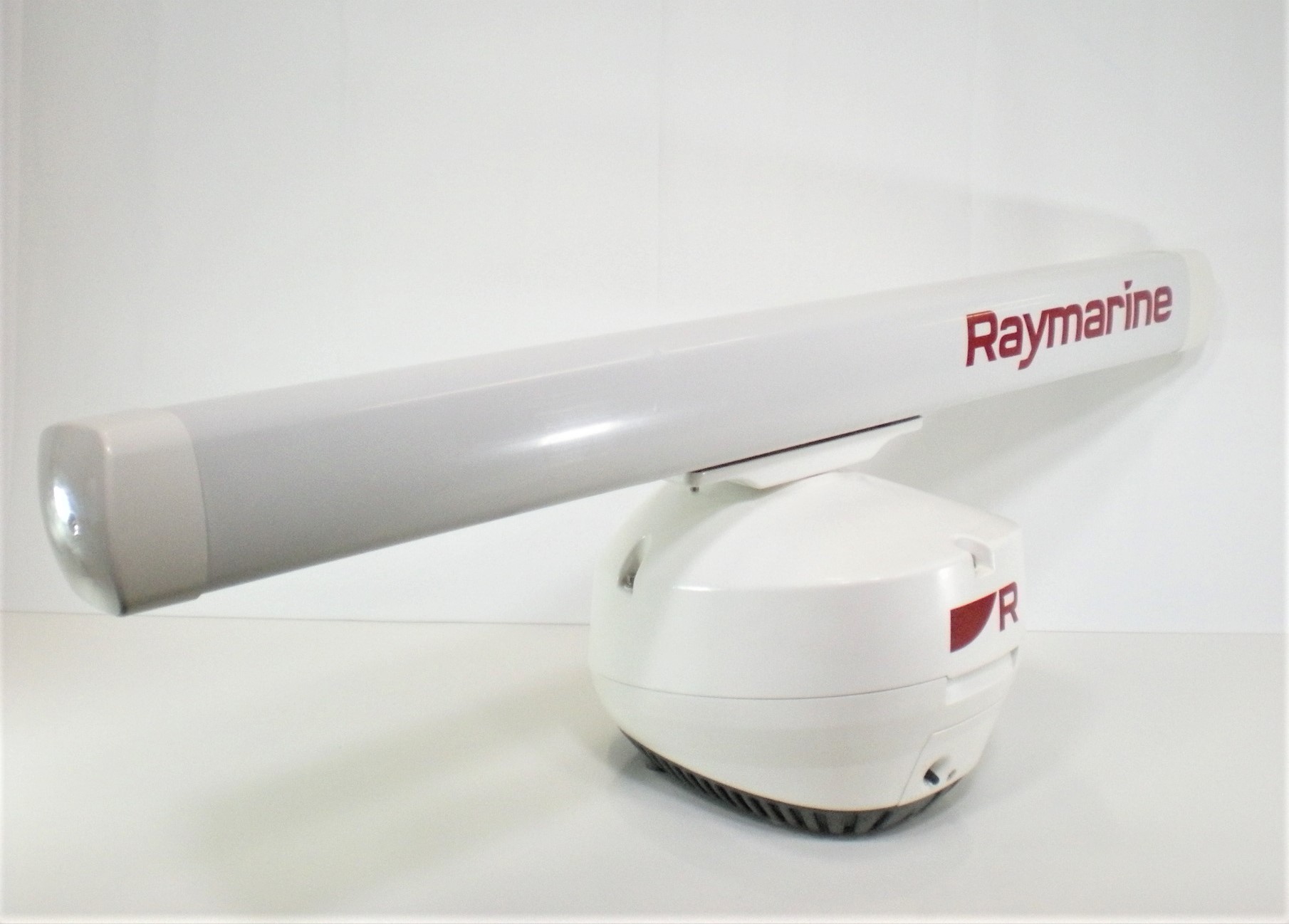 Raymarine 4KW Magnum Open Array Radar With VCM100 & New 15m Cable ...