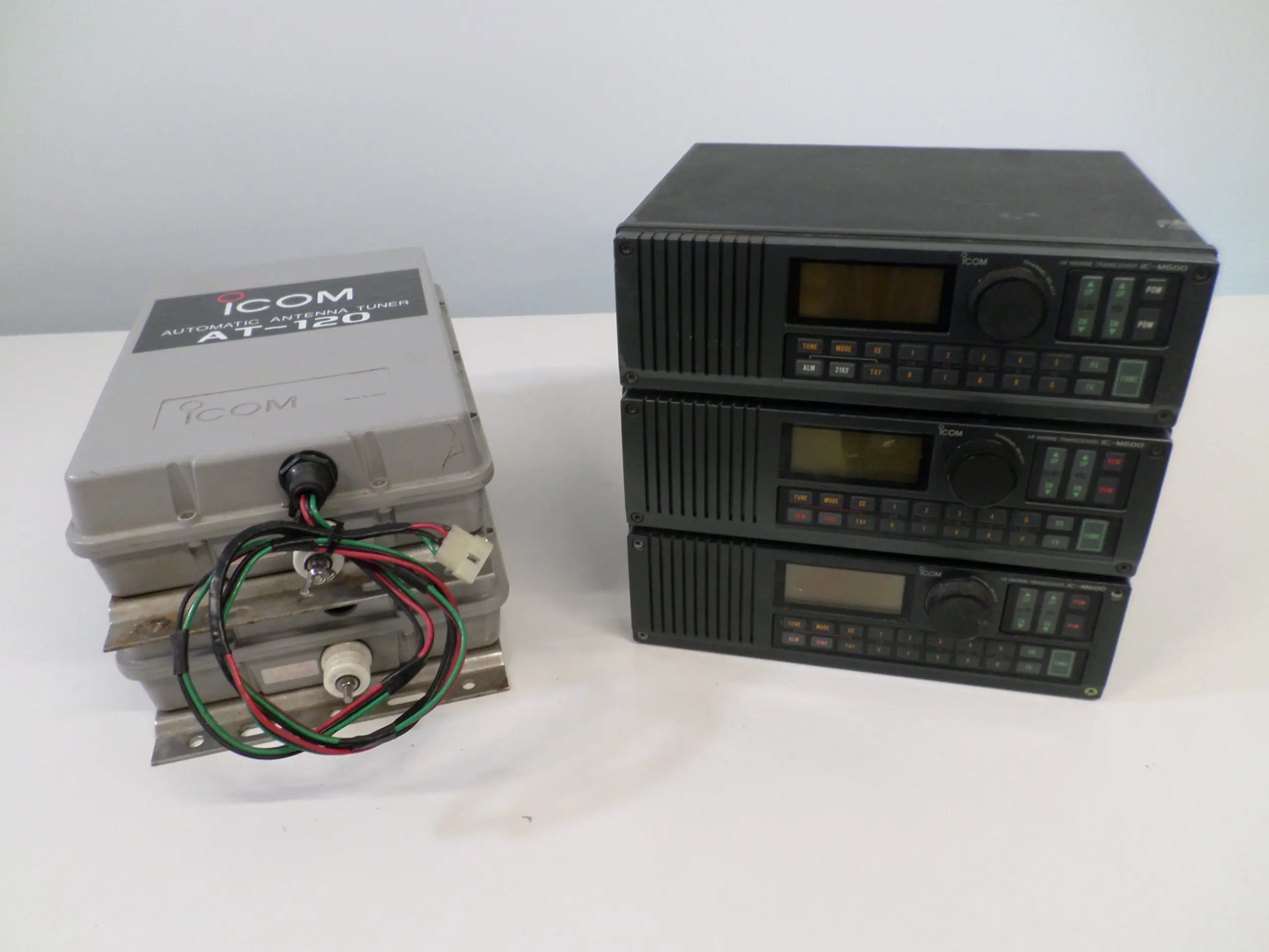 ICOM IC-M600 Single Side Band Radios w/ AT-120 Tuners - Parts Lot - Max ...