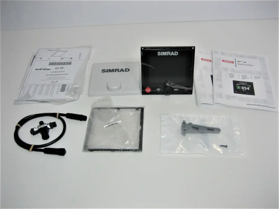 Simrad-AP44-Autopilot Control Head-000-13289-001-New Open Box! - Max ...