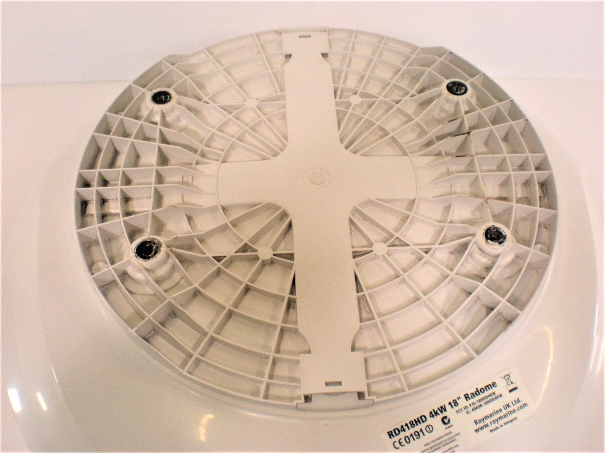 Raymarine RD418HD 4kw 18” Digital Radome with 10m Cable – Good ...